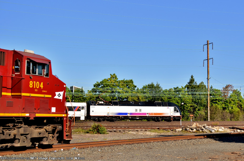NJT 4514 & NS 8104